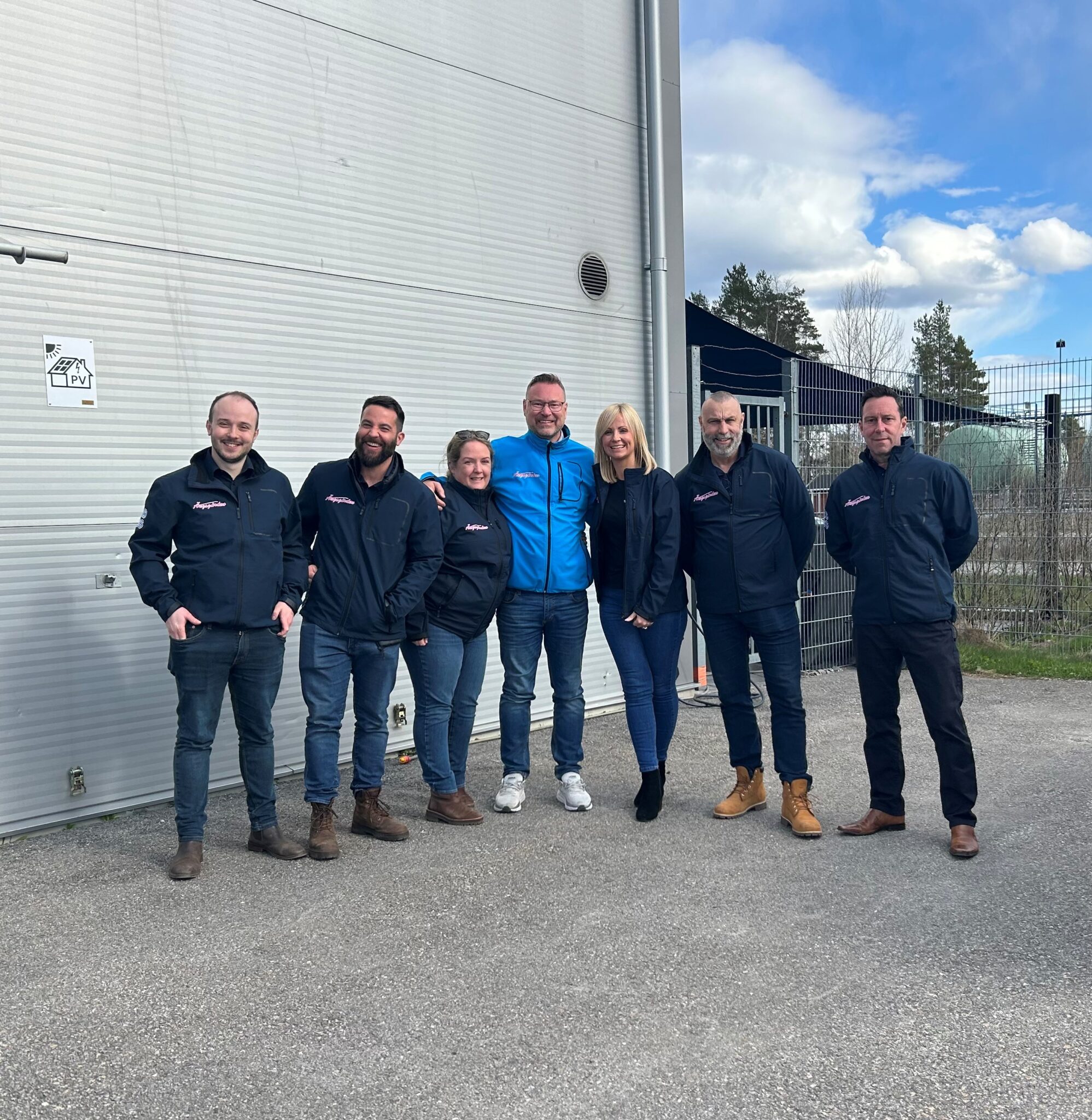 Halla Sweden! | Tarpaulin Sheeting Systems