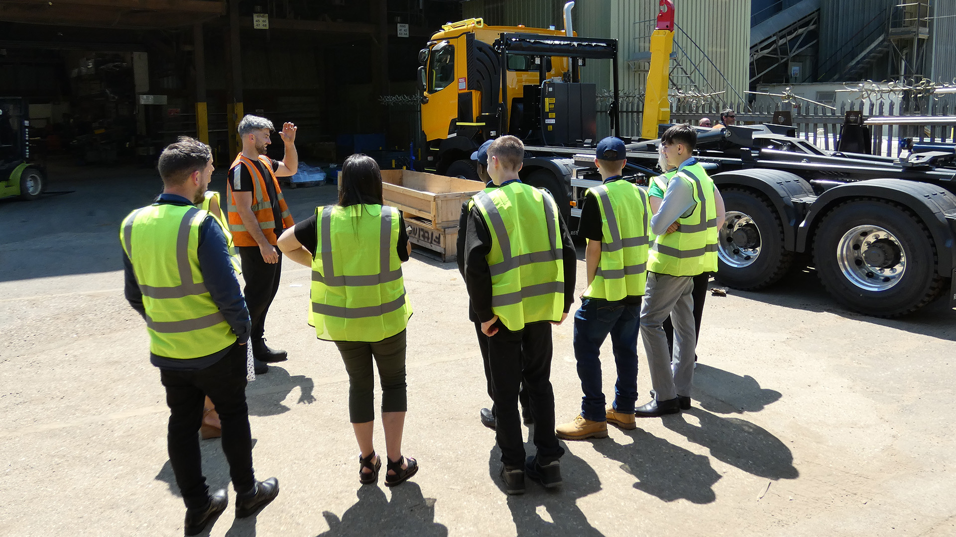 Transcover support Apprentices | Tarpaulin Sheeting Systems