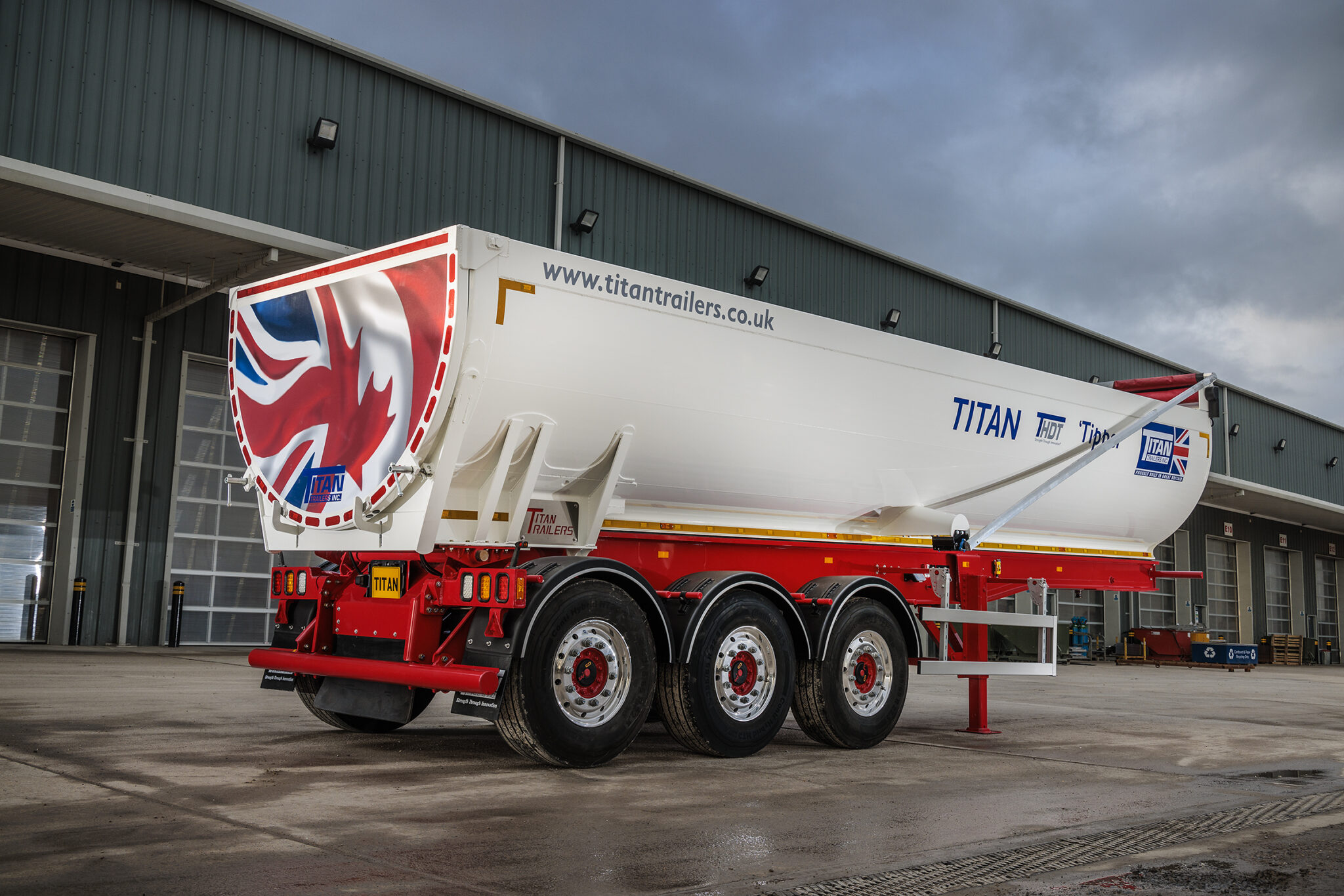 Customer Story: Titans Trailers | Tarpaulin Sheeting Systems